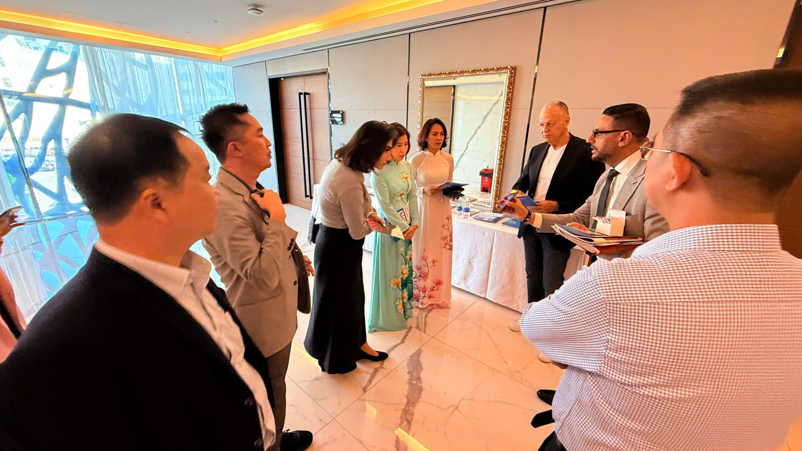 ĐOÀN HAMEE XÚC TIẾN THƯƠNG MẠI KẾT NỐI THÀNH CÔNG TẠI BIG5 GLOBAL DUBAI & HỘI NGHỊ VIETNAM–UAE ...